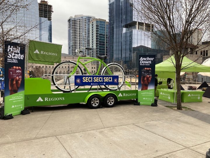 Custom Banners & Signage for Outdoor Events | TentCraft