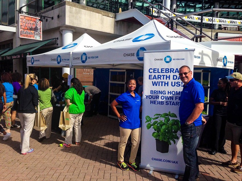 Custom Banners & Signage for Outdoor Events | TentCraft